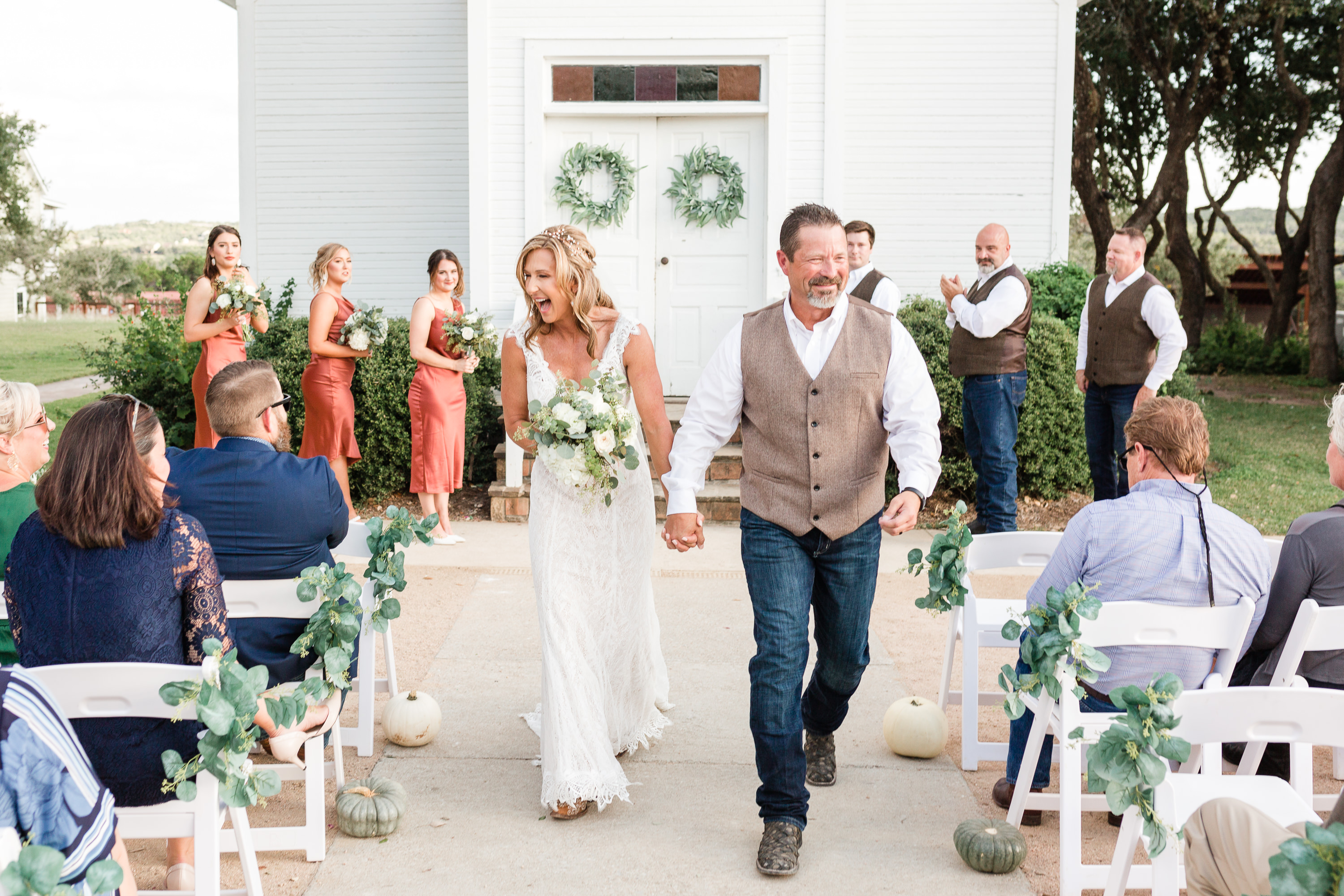 A Rust and Sage Wedding at Star Hill Ranch || Amanda + Russ ...