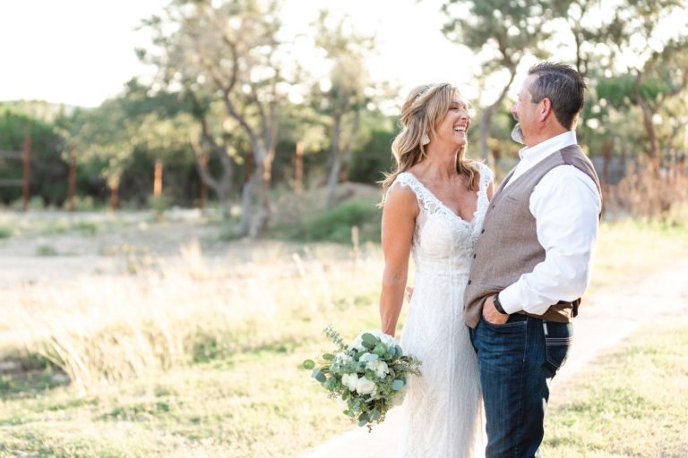 A Rust and Sage Wedding at Star Hill Ranch || Amanda + Russ ...
