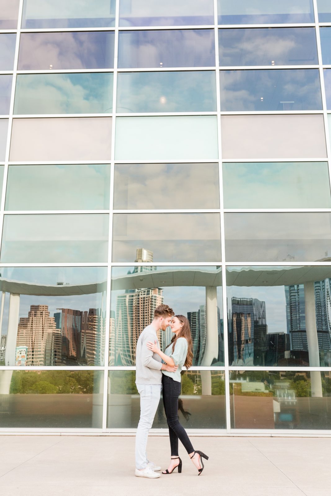 11 Best Austin Engagement Photo Locations - laceyandleephotography.com