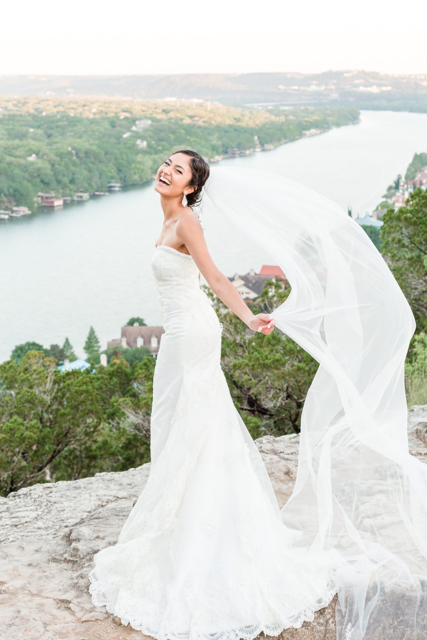 11 Best Austin Engagement Photo Locations - laceyandleephotography.com